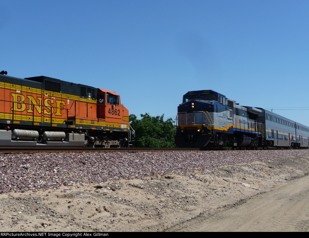 BNSF 4862 East, CDTX 2051 West